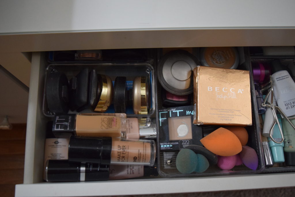 How I Organize my Vanity - The Hady Life